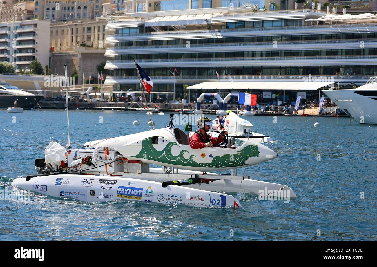 the teams test the boat during the 11° Monaco Energy Boat Challenge in ...