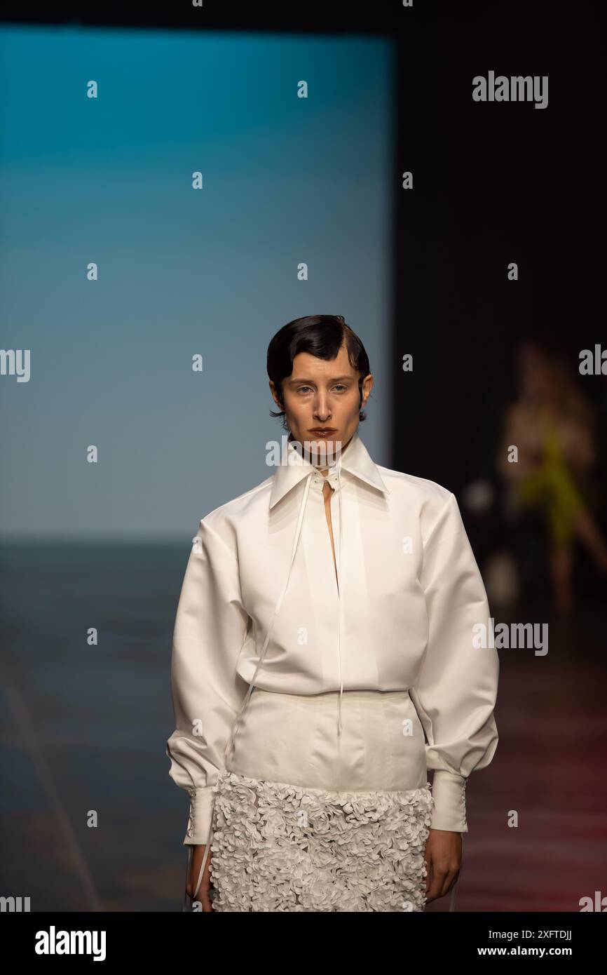 Danny Reinke, präsentierte die Kollektion der Fashion Week 2024 Berlin ...