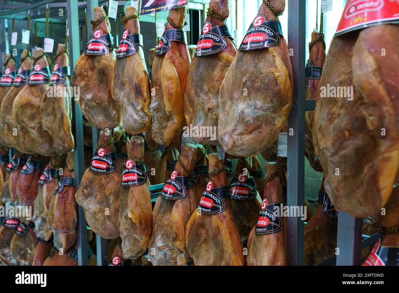 Poultry slaughterhouse food processing hi-res stock photography and ...