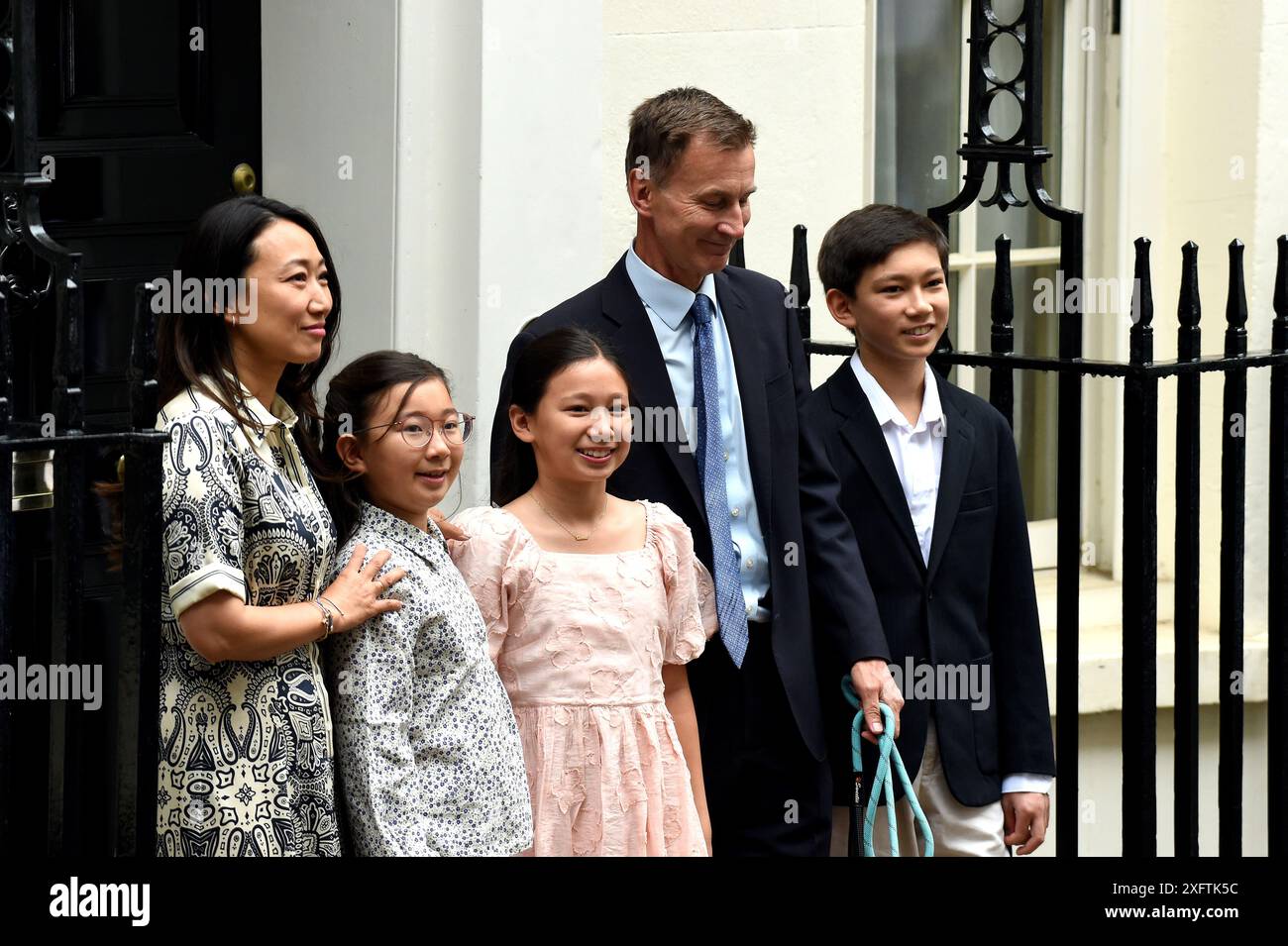 Jeremy hunt and his wife lucia hunt hi-res stock photography and images ...