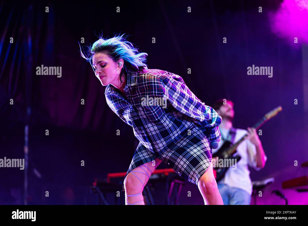 Italian singer Music Concert - Rose Villain Rose Villain Turin Flowers ...