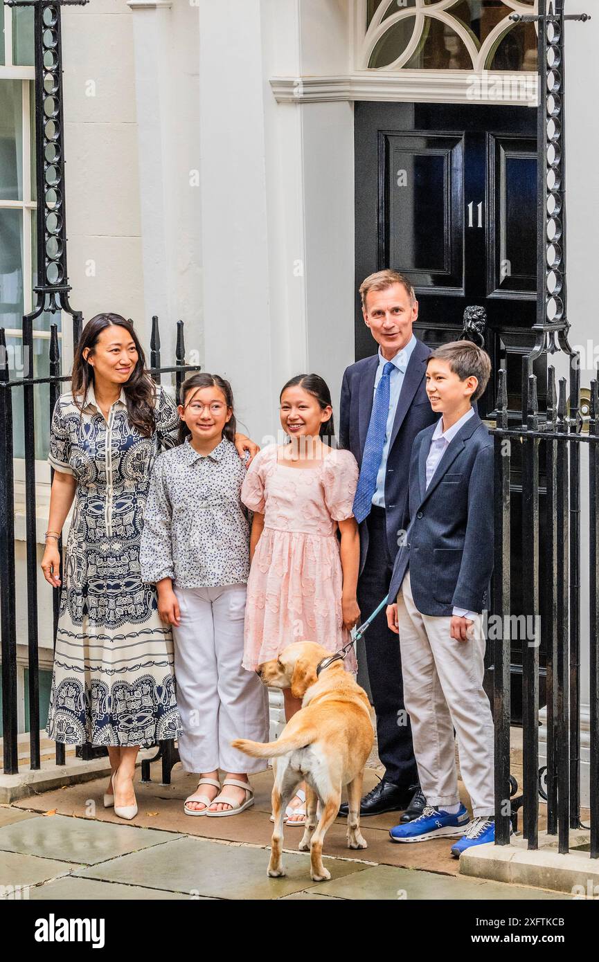 London, UK. 5th July, 2024. Jeremy Hunt leaves numder 11 with his ...
