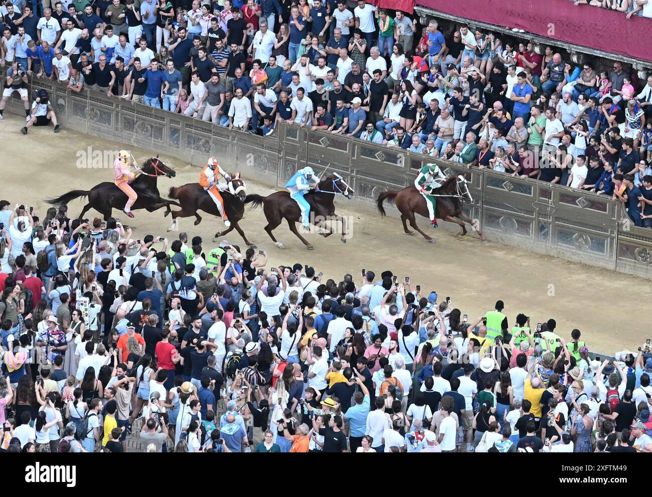 Palio di siena horse race 2024 hi-res stock photography and images - Alamy