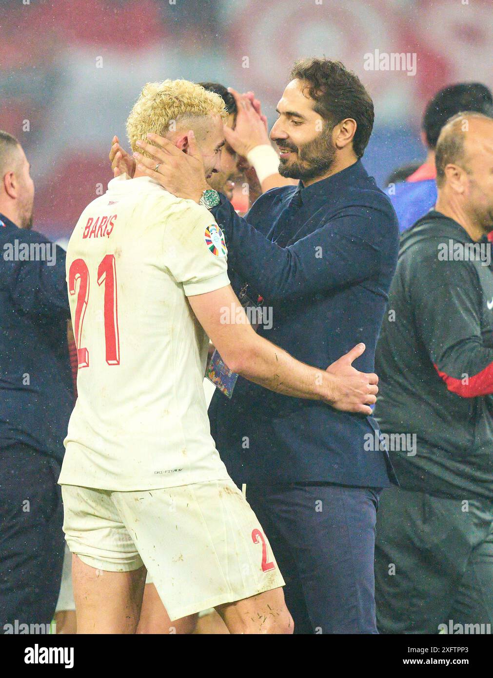 Baris Alper Yilmaz, Türkiye 21 Hamit Altintop, Vorstandsmitglied im ...