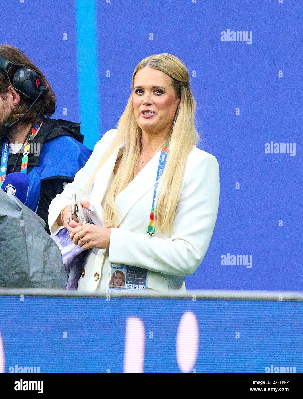 Sky-Fieldreporterin Anna-Sara Lange, in the best of 16 match AUSTRIA ...