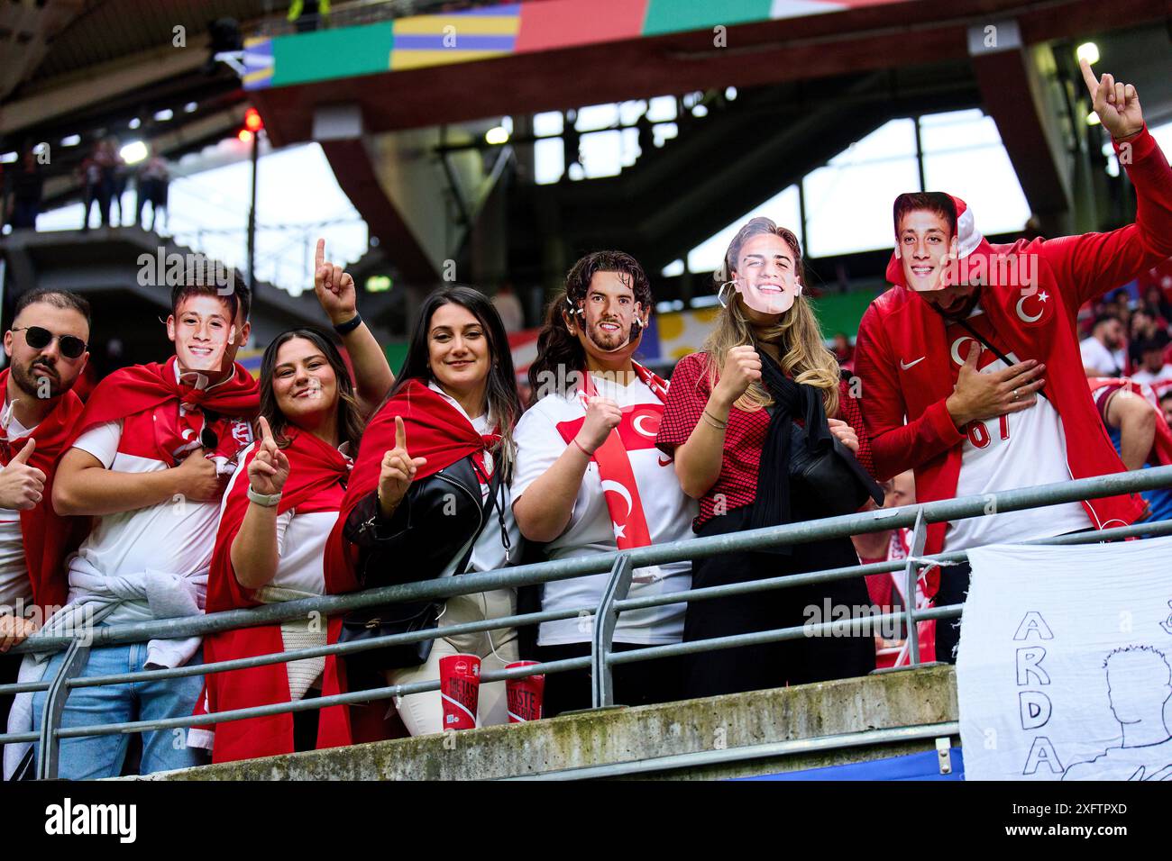 Fans TUR in the best of 16 match AUSTRIA - TÜRKIJE 1-2 of the UEFA ...