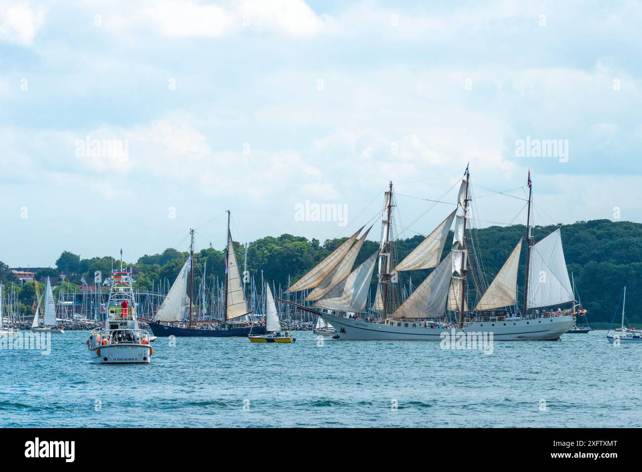 Windjammer Parade, Kiel Week 2024, Kiel Fjord, Falkenstein Beach, Kiel ...