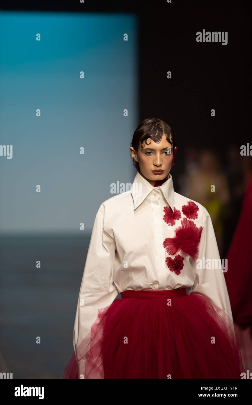 Danny Reinke, präsentierte die Kollektion der Fashion Week 2024 Berlin ...