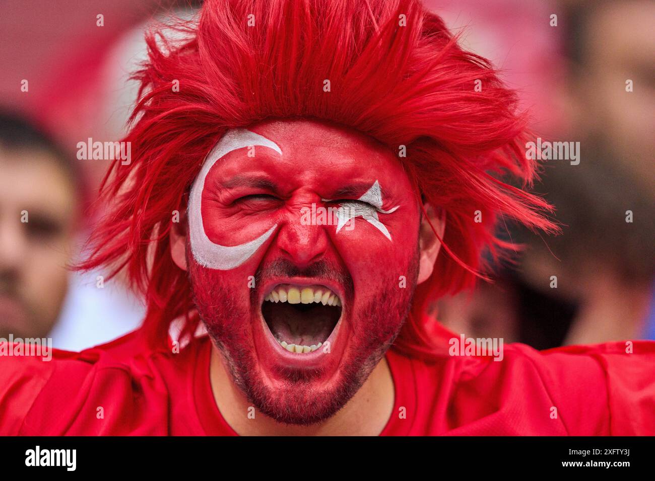Fans TUR in the best of 16 match AUSTRIA - TueRKIJE 1-2 of the UEFA ...