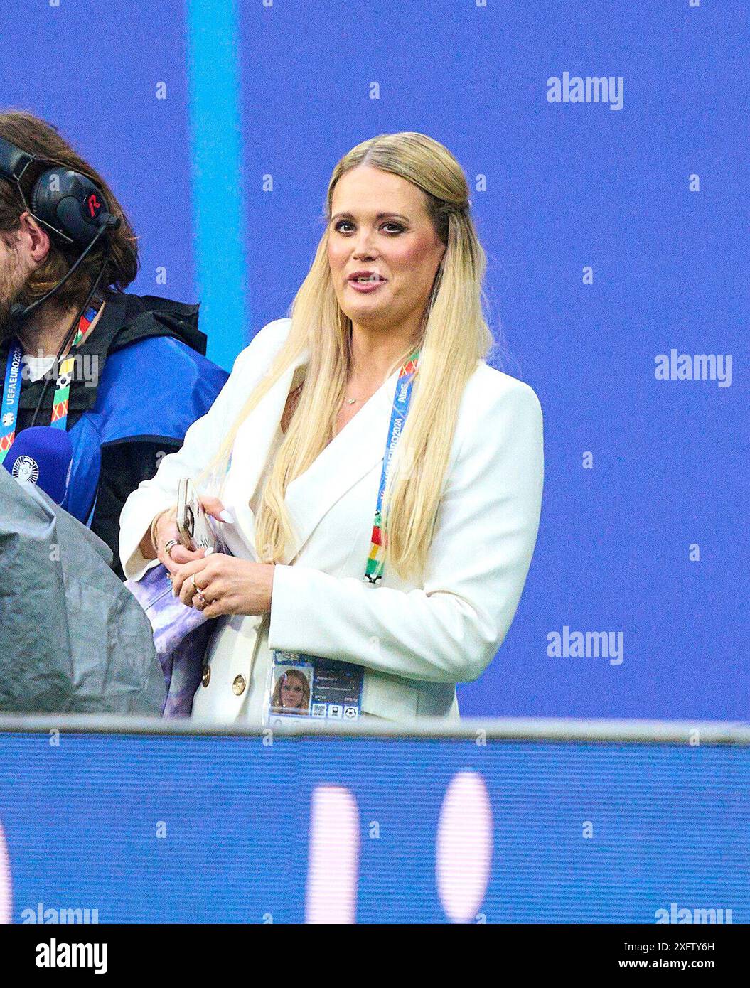 Sky-Fieldreporterin Anna-Sara Lange, in the best of 16 match AUSTRIA ...