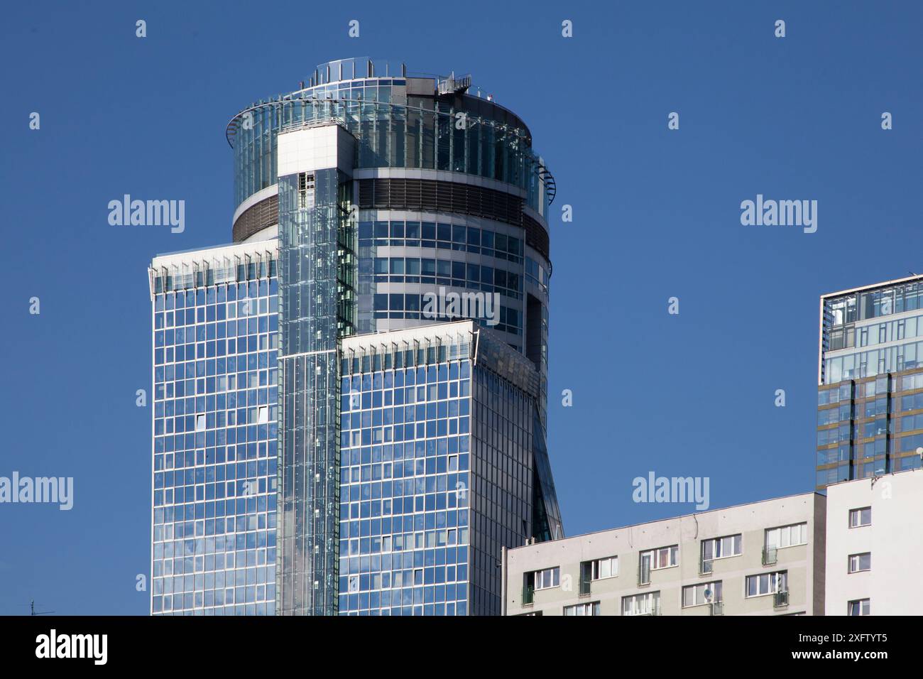 Spektrum Tower (TP S.A. Tower, Twarda Tower) w Warszawie Stock Photo ...