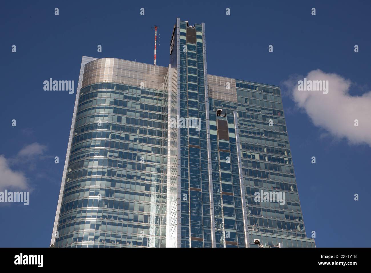 Biurowiec rondo 1 hi-res stock photography and images - Alamy