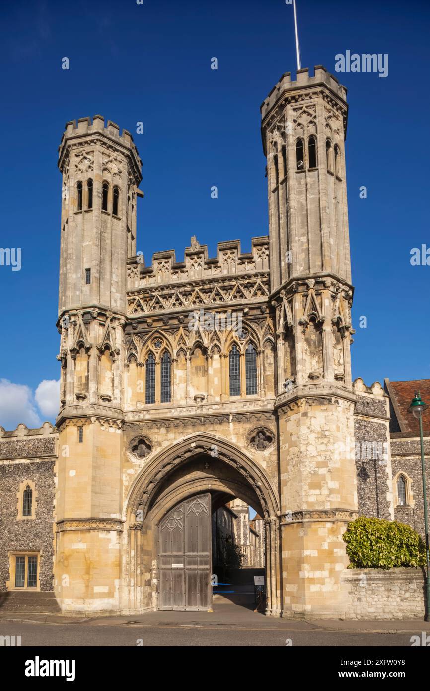 England, Kent, Canterbury, Kings School, The Abbot Fyndon's Great Gate ...