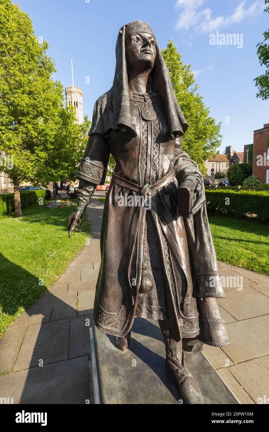 Statues of bertha hi-res stock photography and images - Alamy
