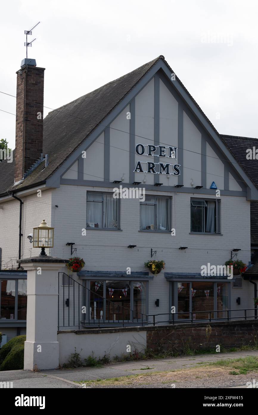 The Open Arms pub, Daventry Road, Coventry, UK Stock Photo - Alamy