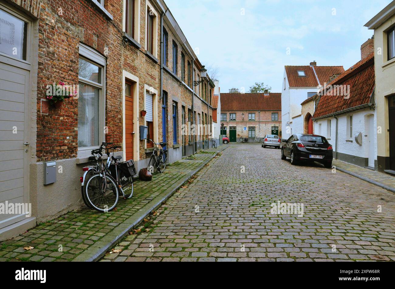 Typical belgium homes hi-res stock photography and images - Alamy