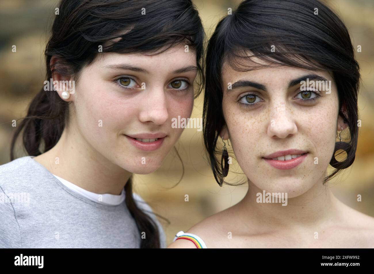 16 year old girls Stock Photo - Alamy