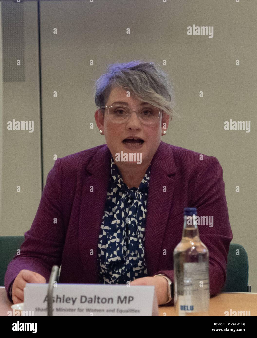 Seat retained 2024 hi-res stock photography and images - Alamy