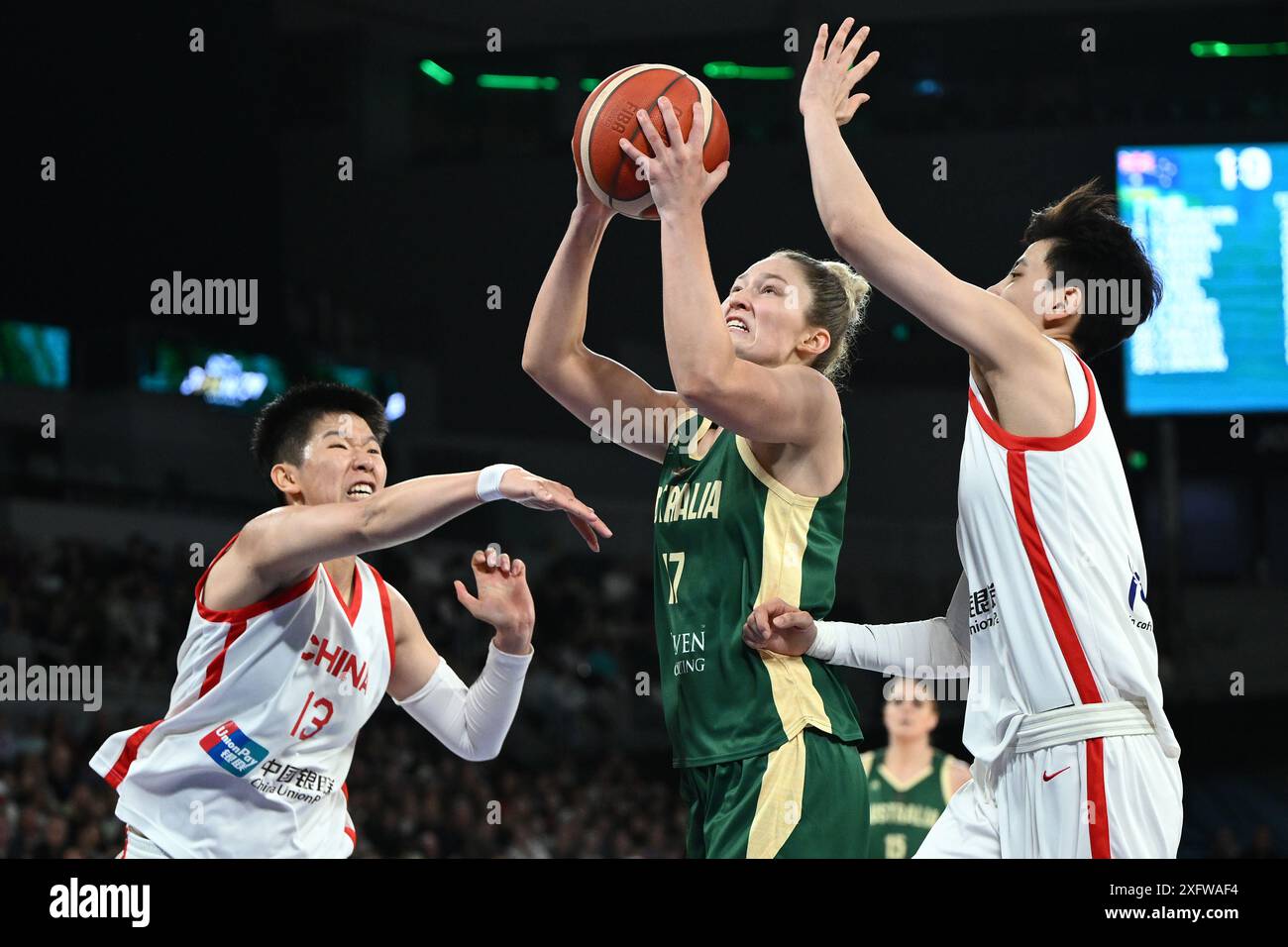Melbourne, Australia. 05th July, 2024. Amy Atwell of Australia (centre ...