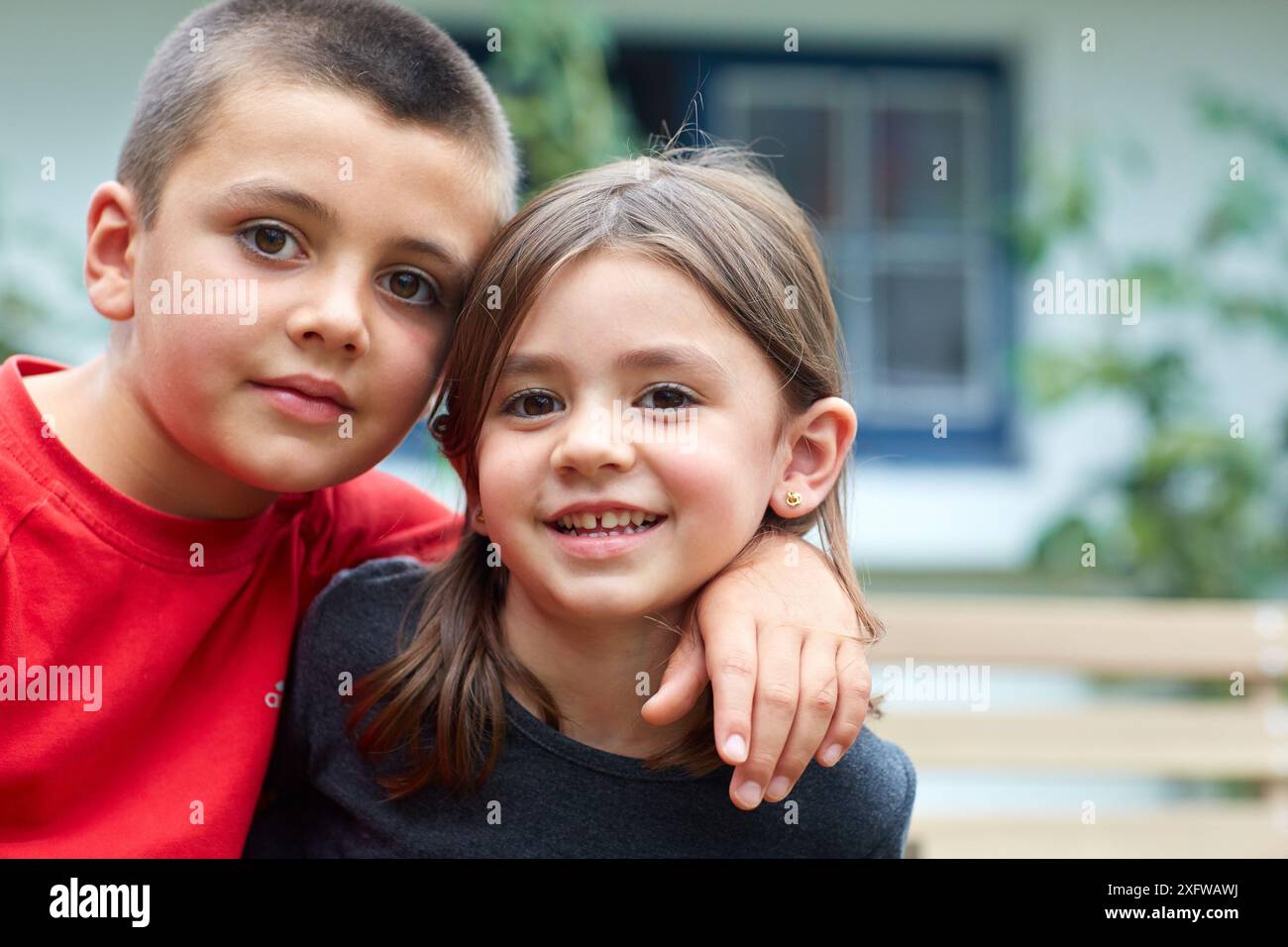 Brother brothers sisters sister sibling siblings hi-res stock ...