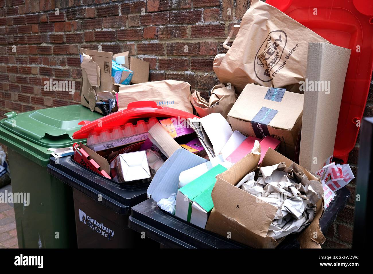 rubbish in recycle bins,herne bay,thanet,kent,uk july 2024 Stock Photo ...