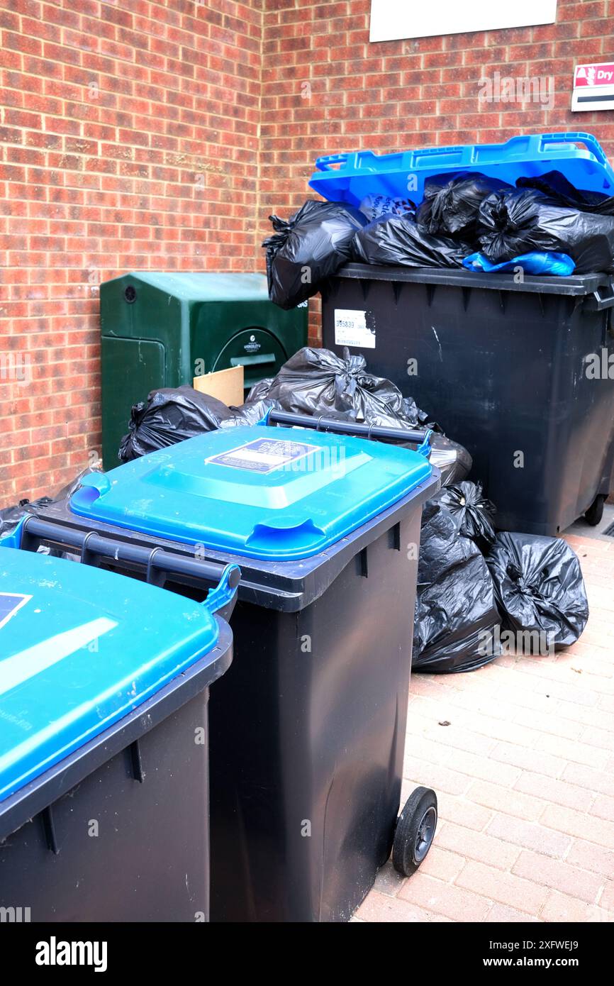 rubbish in recycle bins,herne bay,thanet,kent,uk july 2024 Stock Photo ...