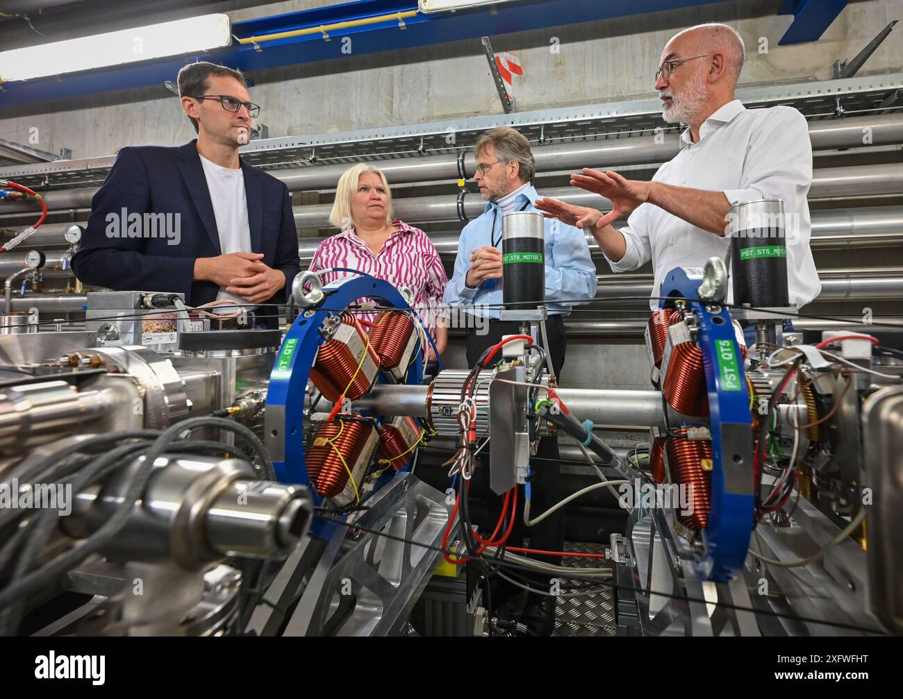 05 July 2024, Brandenburg, Zeuthen: Benjamin Raschke (l), parliamentary ...