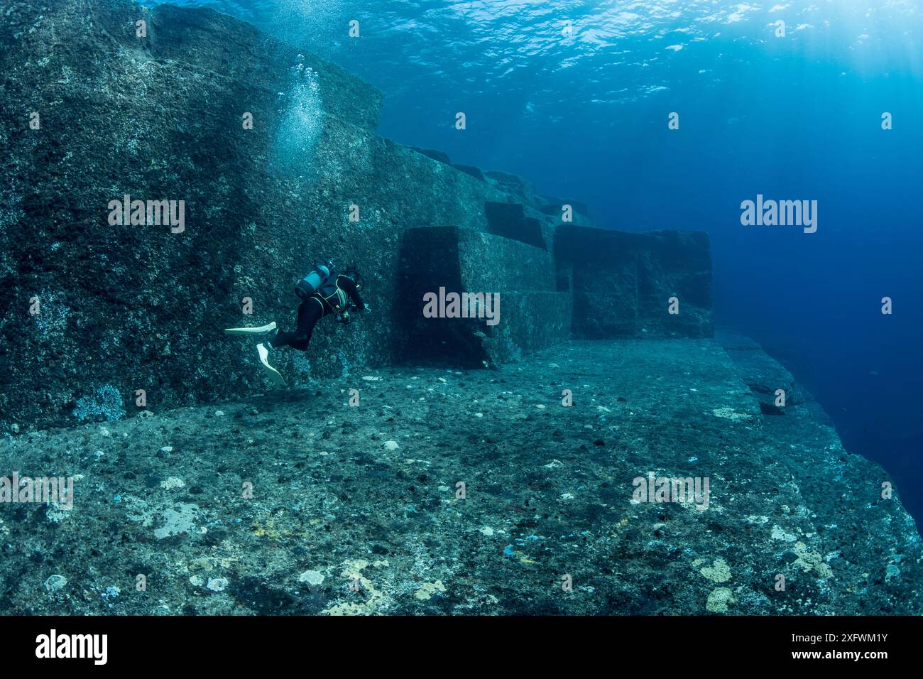 Yonaguni japan underwater hi-res stock photography and images - Alamy
