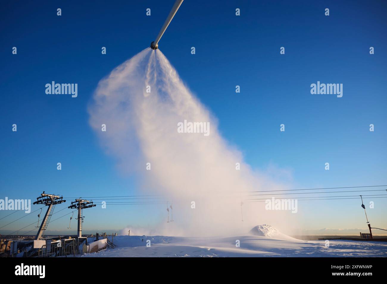 Chilled water pipe hi-res stock photography and images - Alamy