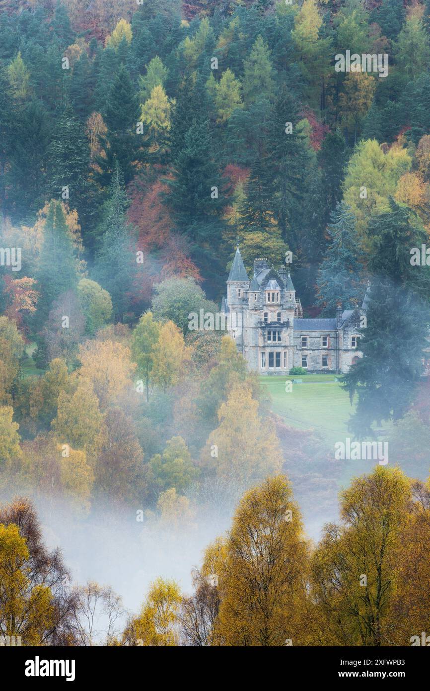Scottish manor house hi-res stock photography and images - Alamy