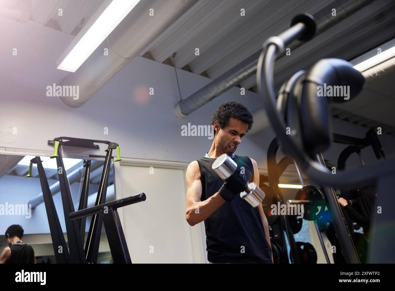 Indian man gym body building hi-res stock photography and images - Alamy