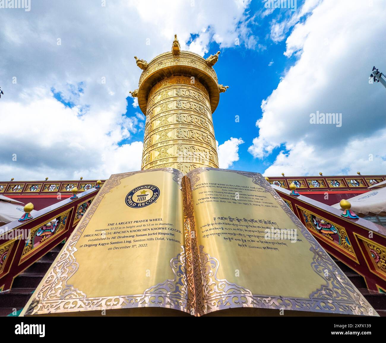 Temple, Stupa and Pagoda in Samten Hills Dalat, Vietnam Stock Photo - Alamy