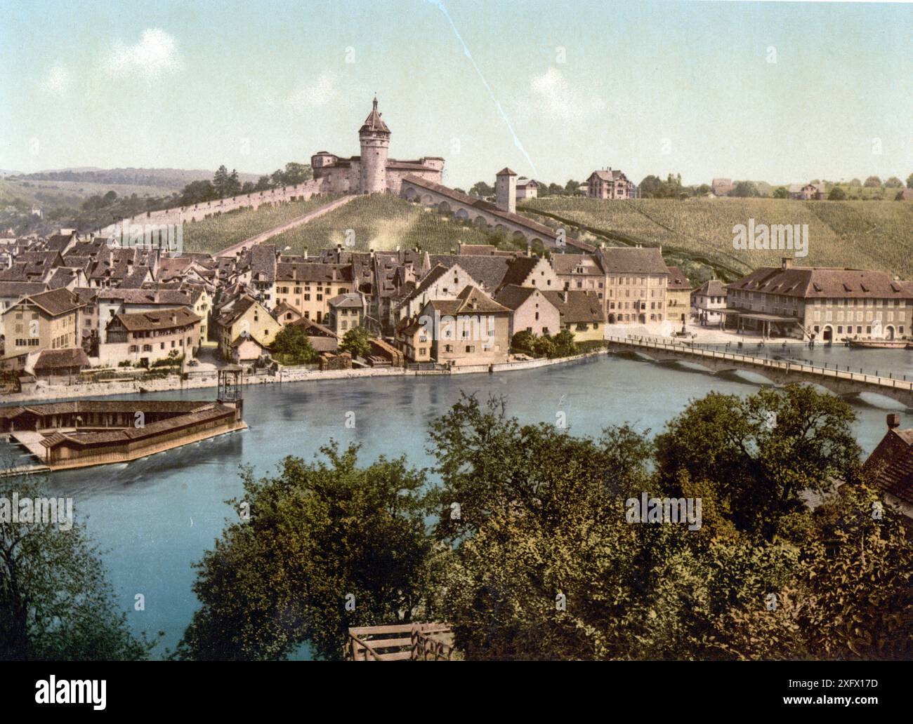 Der Ort Schaffhausen in der Schweiz / View of Schaffhausen, with the ...