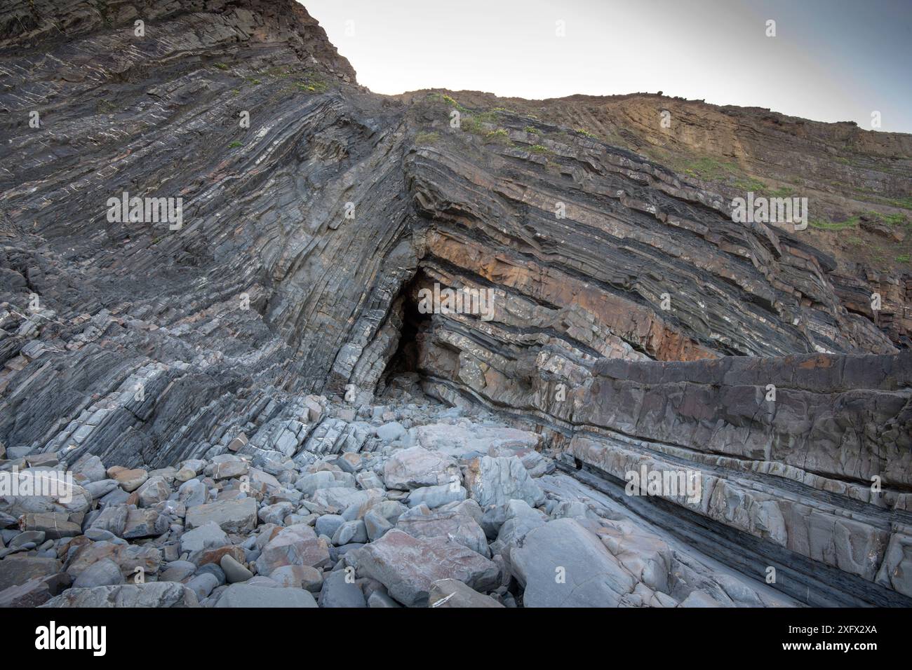 Anticline folds hi-res stock photography and images - Alamy