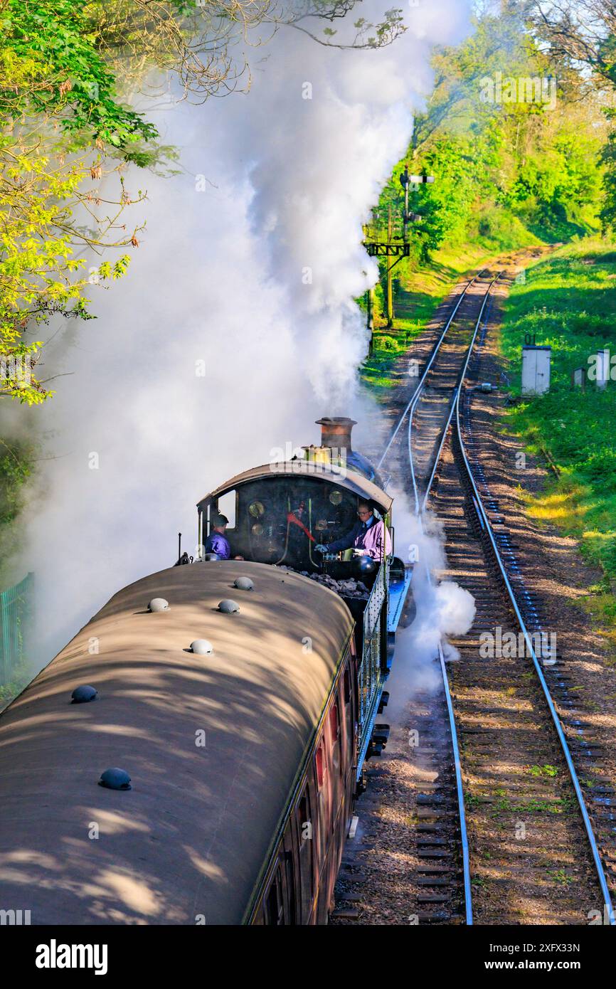 Preserved ex-GWR steam loco 7828 'Odney Manor' leaving Bishops Lydeard ...