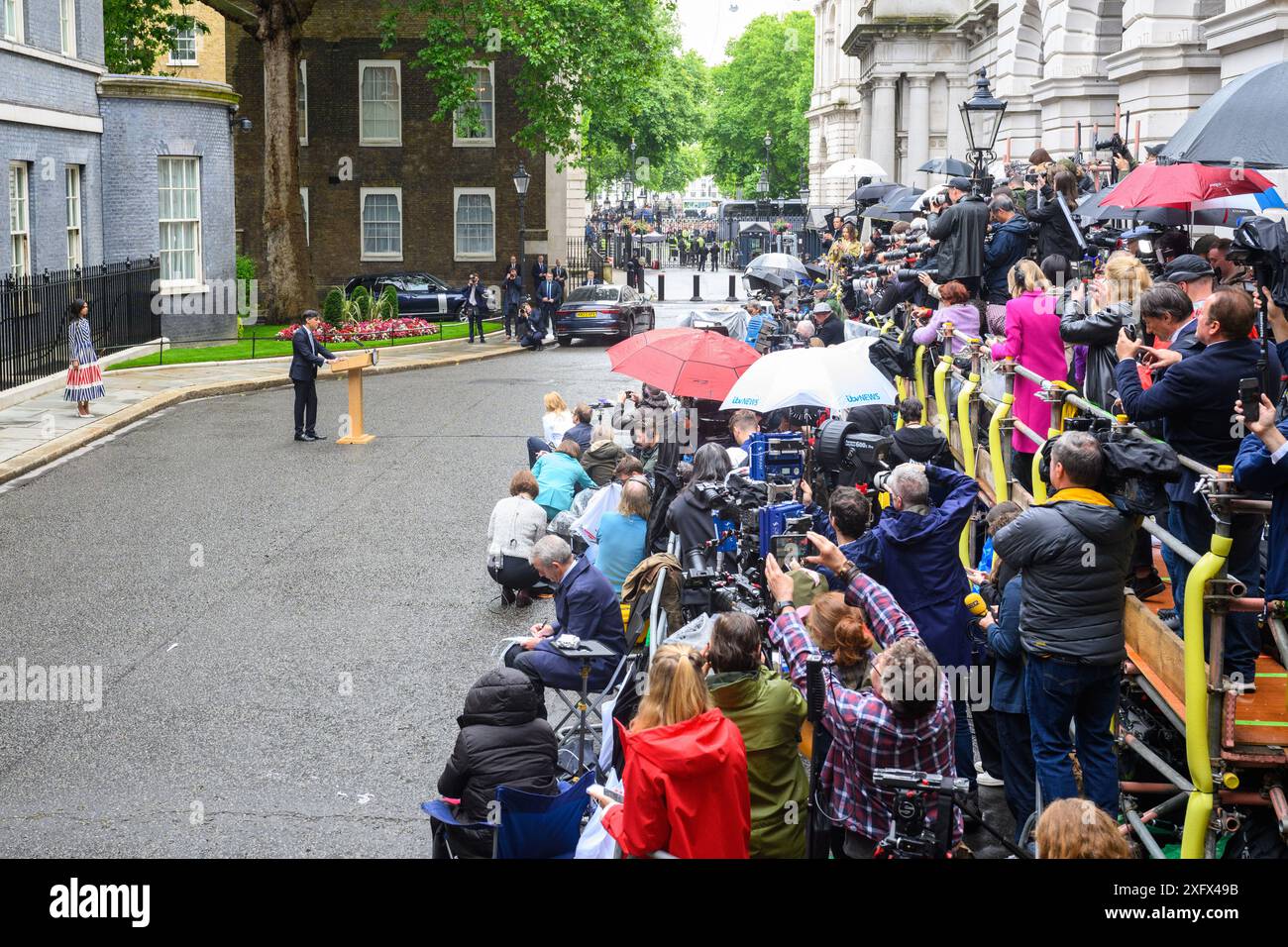 London, UK. 5 July 2024. Ex-prime minister Rishi Sinak leaves No 10 ...