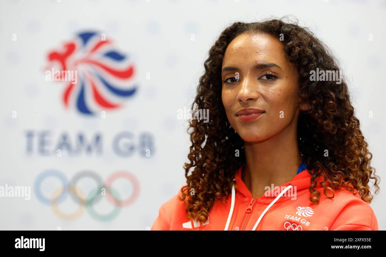 Lina nielsen paris 2024 hi-res stock photography and images - Alamy