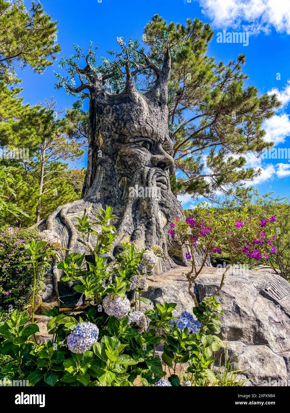 Clay Tunnel sculptures in Dalat, Vietnam Stock Photo - Alamy