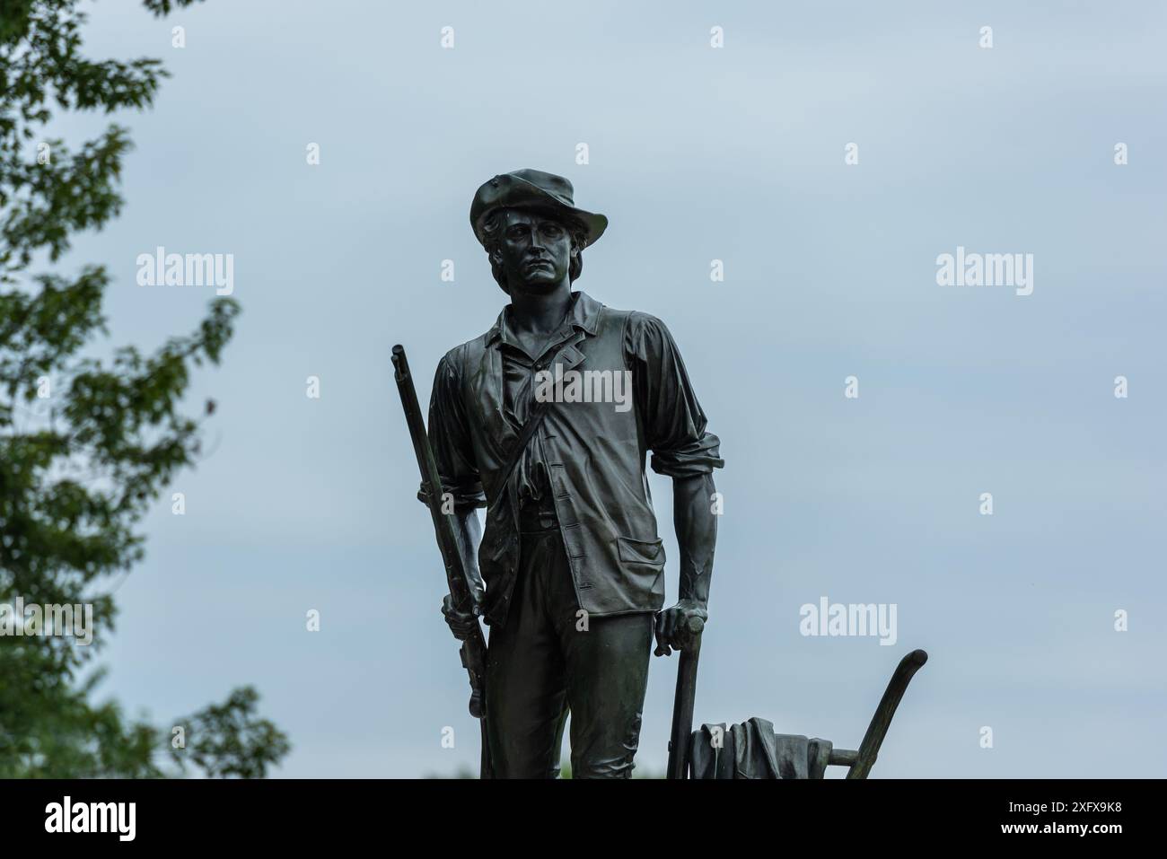 "The Minuteman" statue by Daniel Chester French at the Old North Bridge ...