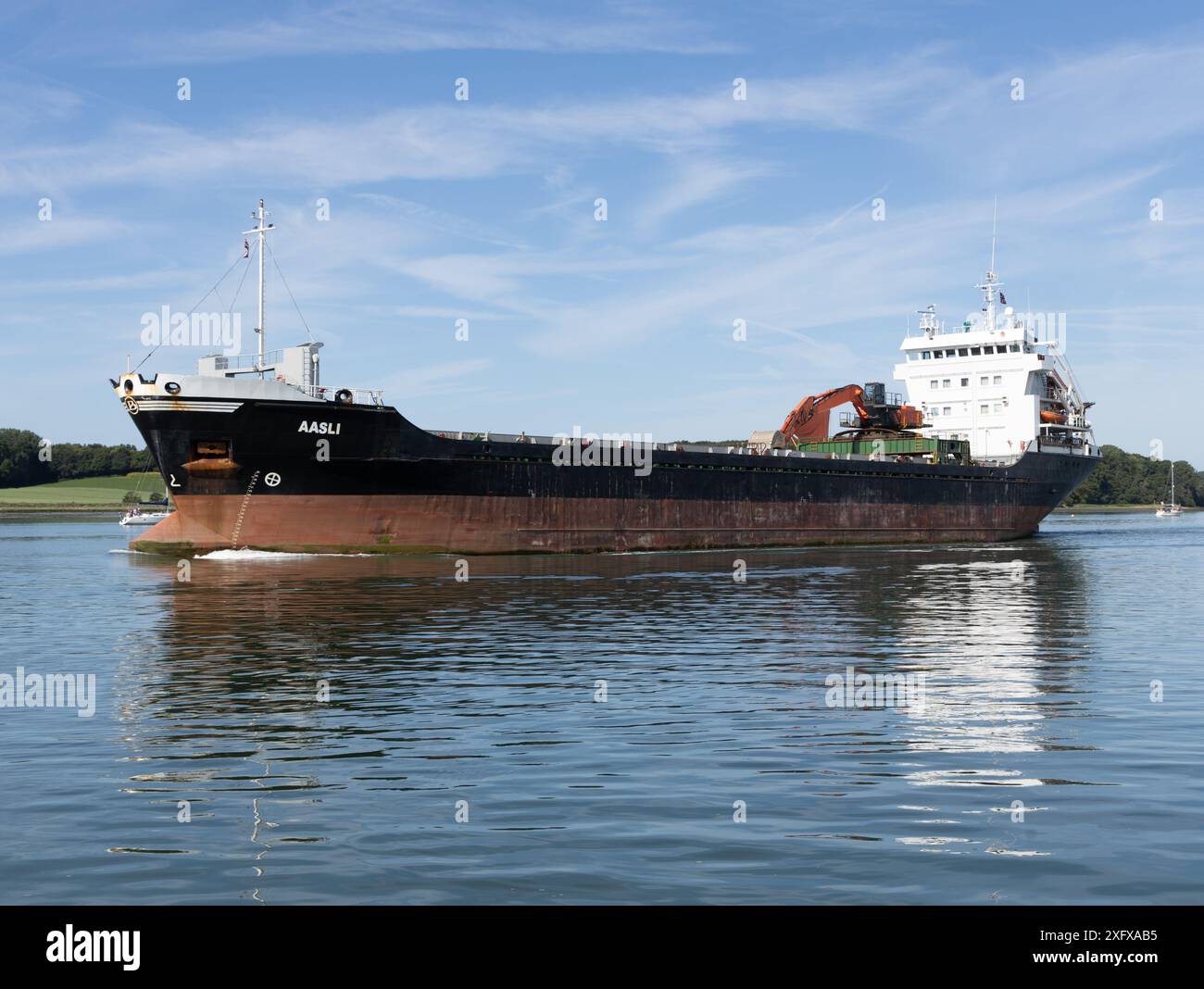 Aggregates ship hi-res stock photography and images - Alamy