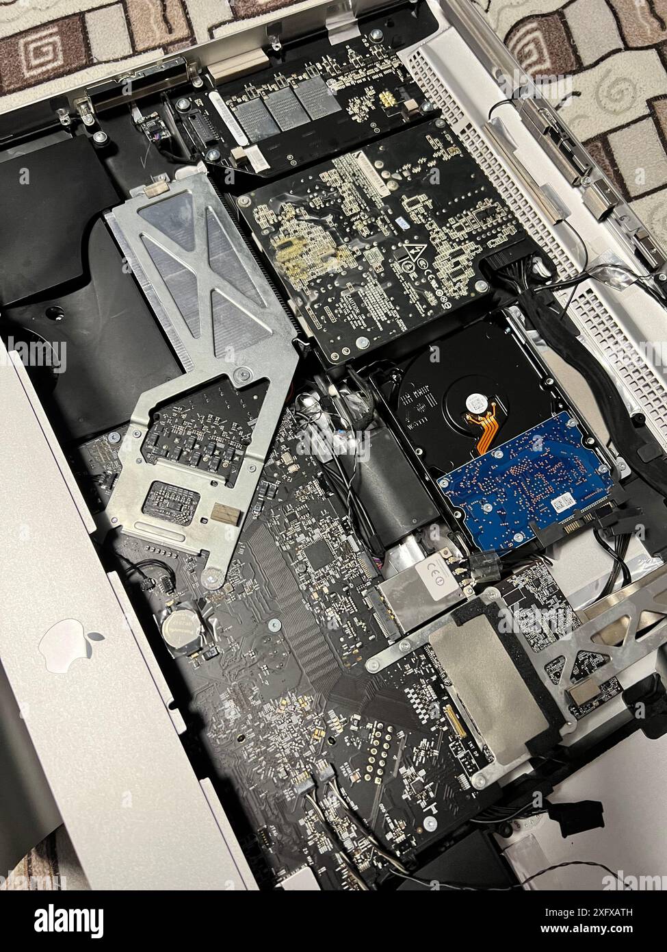 Probes in hand hi-res stock photography and images - Alamy