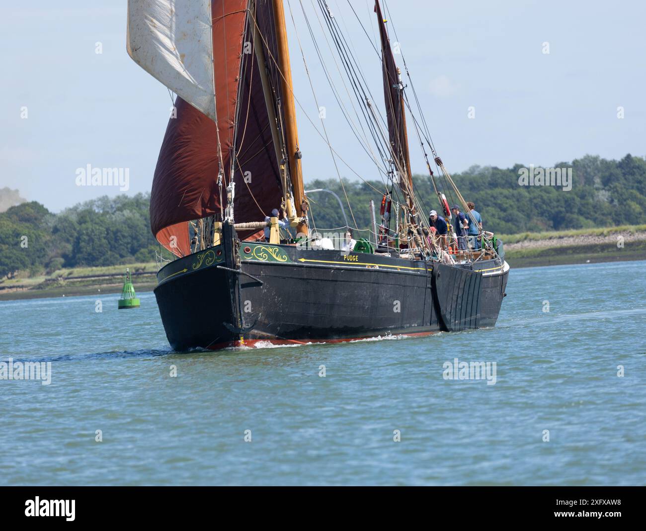 Bow view of Pudge Thames Sailing Barge on the River Orwell.Suffolk ...