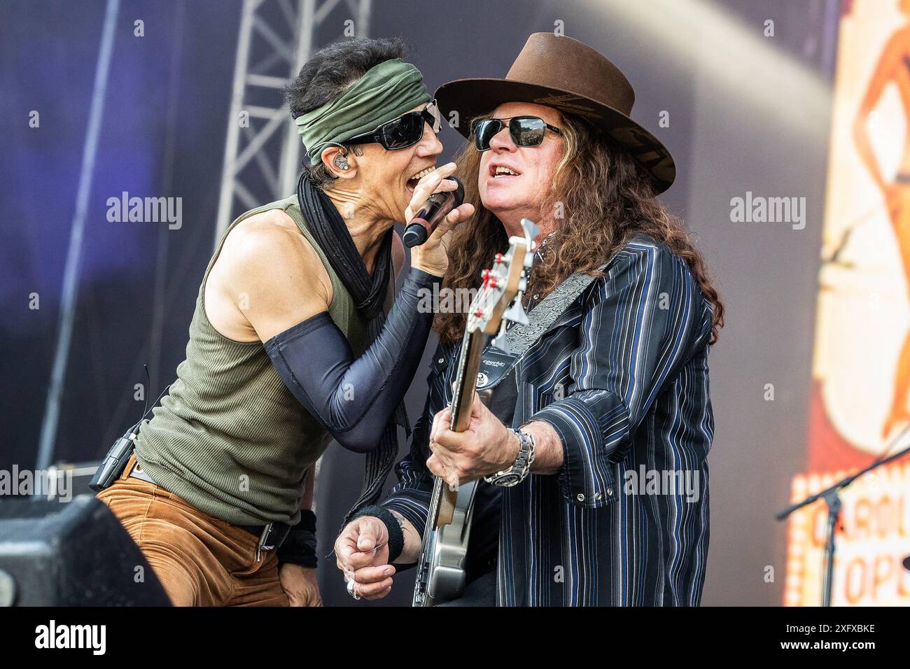 Gary Cherone and Pat Badger of Extreme at Tons of Rock Festival in ...