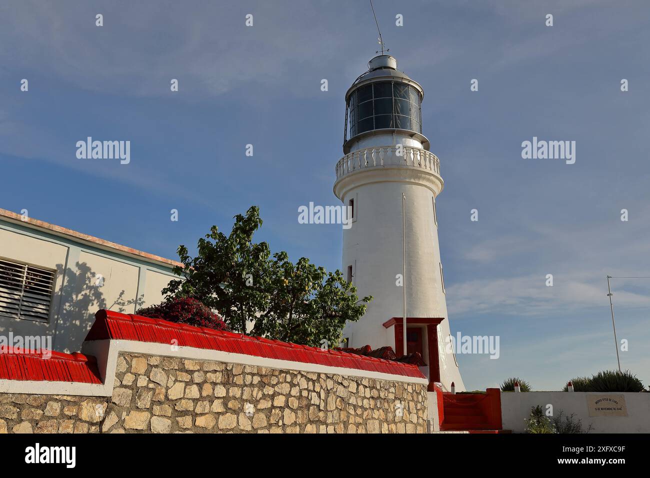 462 The Faro del Morro Lighthouse, set on a promontory, guides the ...