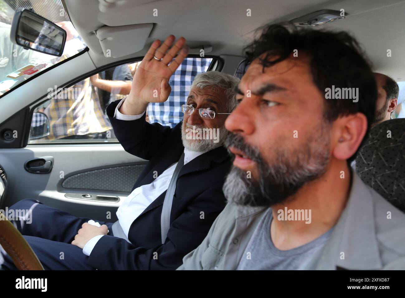 Qarchak, Tehran, Iran. 5th July, 2024. Iranian presidential candidate ...