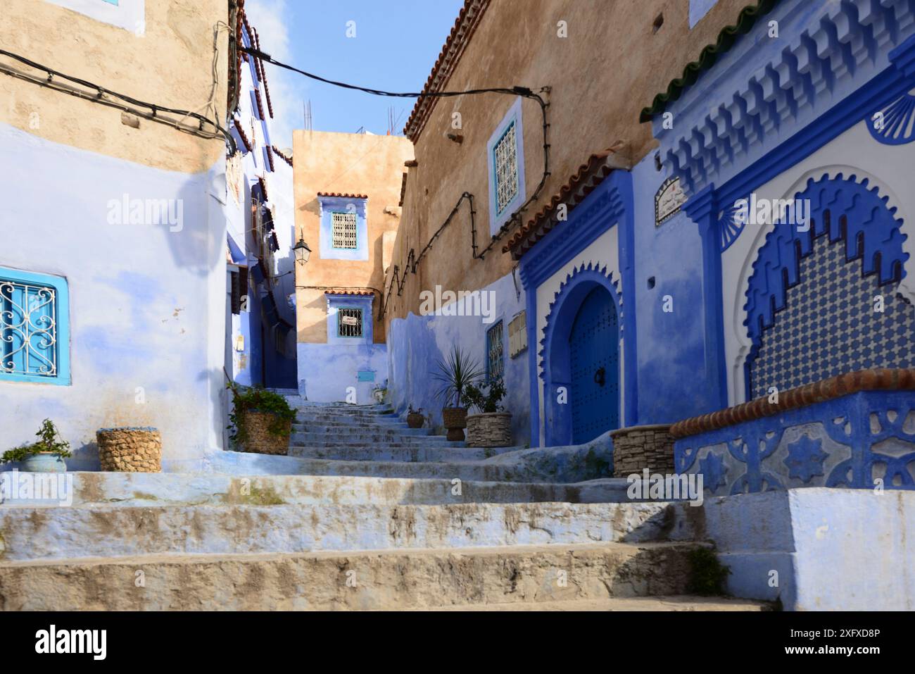 Alleyway between buildings in Chefchaouen, known as The Blue Pearl of ...