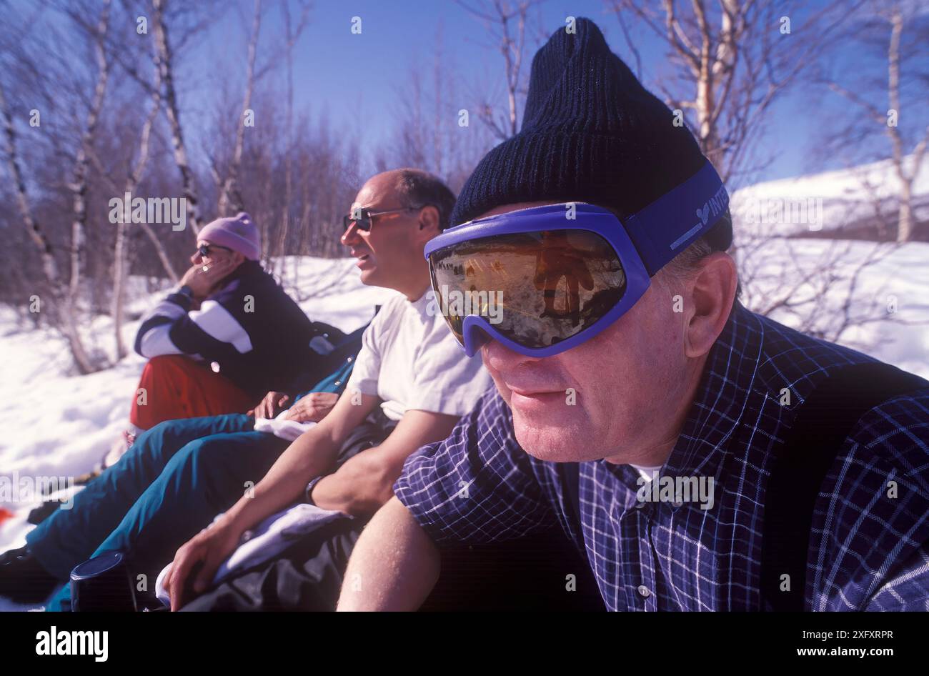 Men in the sun hi-res stock photography and images - Alamy