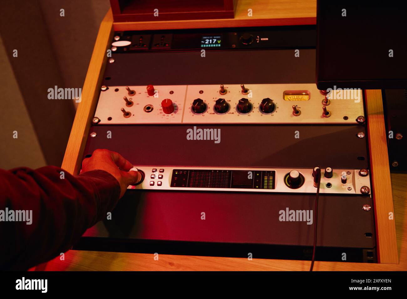Dj using musical equipment hi-res stock photography and images - Alamy