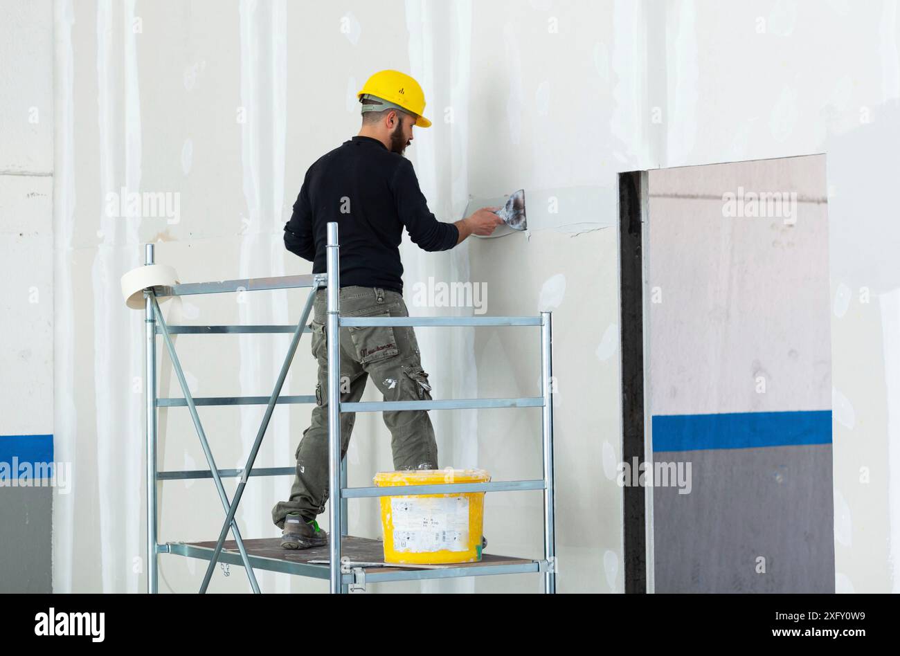 Gypsum board hi-res stock photography and images - Alamy