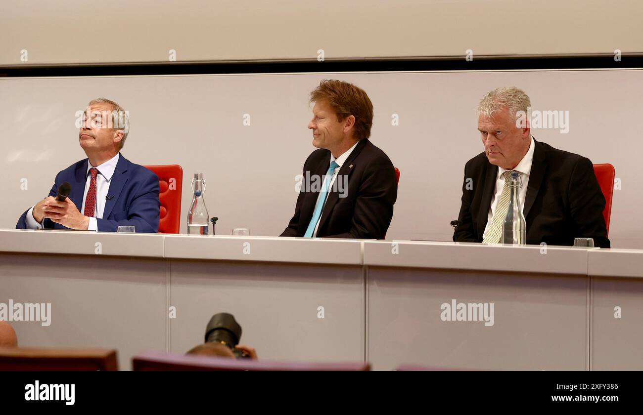 Reform UK leader and MP for Clacton Nigel Farage (left), Reform UK ...